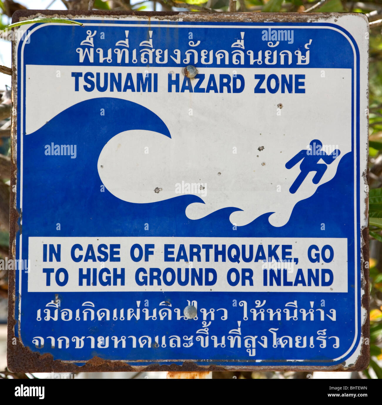 Tsunami hazard sign hi-res stock photography and images - Alamy