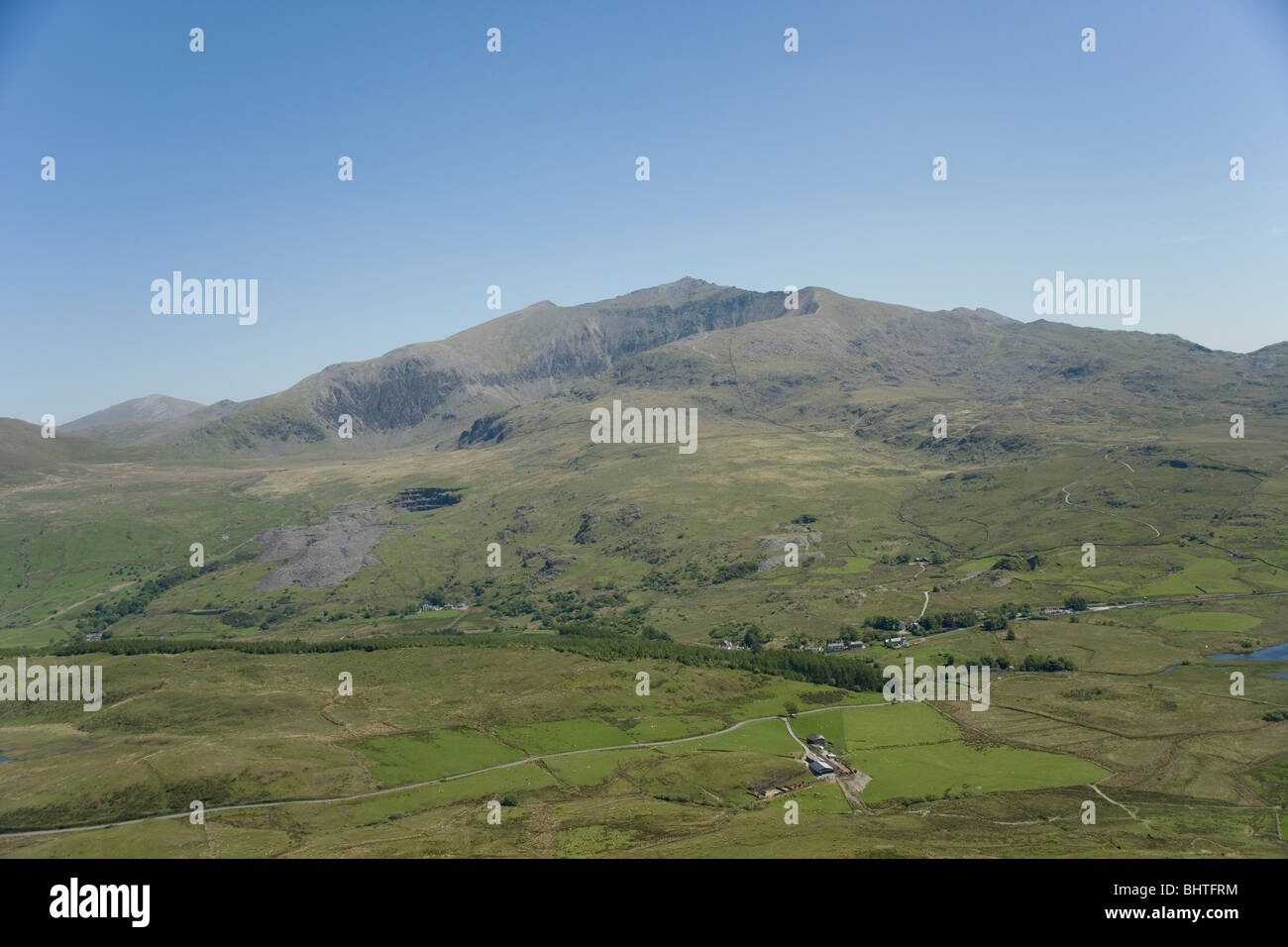 The village of Rhyd Ddu and mount Snowdon in Snowdonia, North Wales ...
