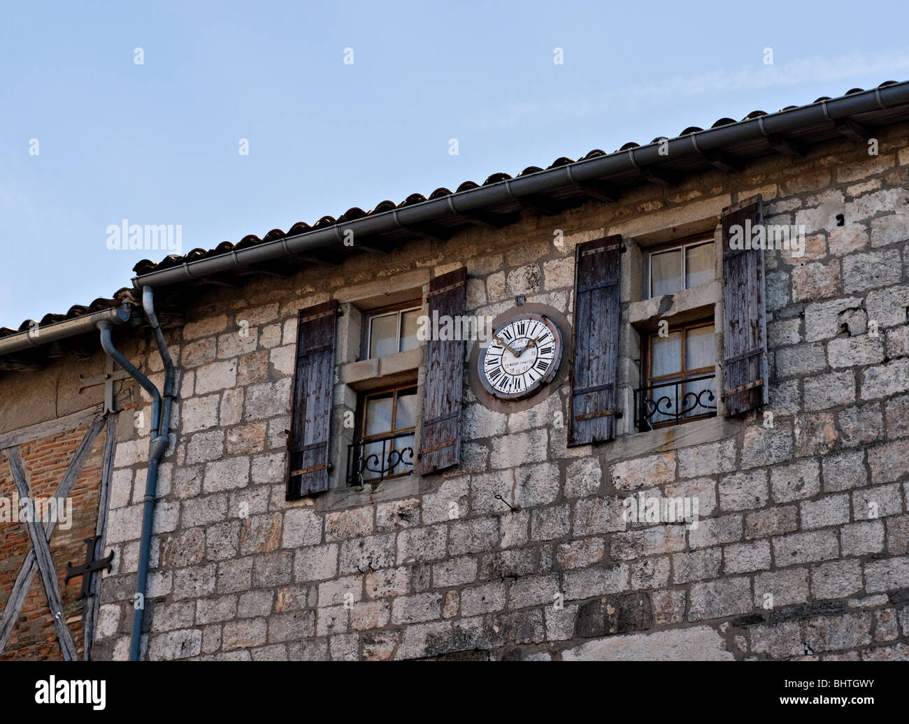 Clock with window hi-res stock photography and images - Alamy