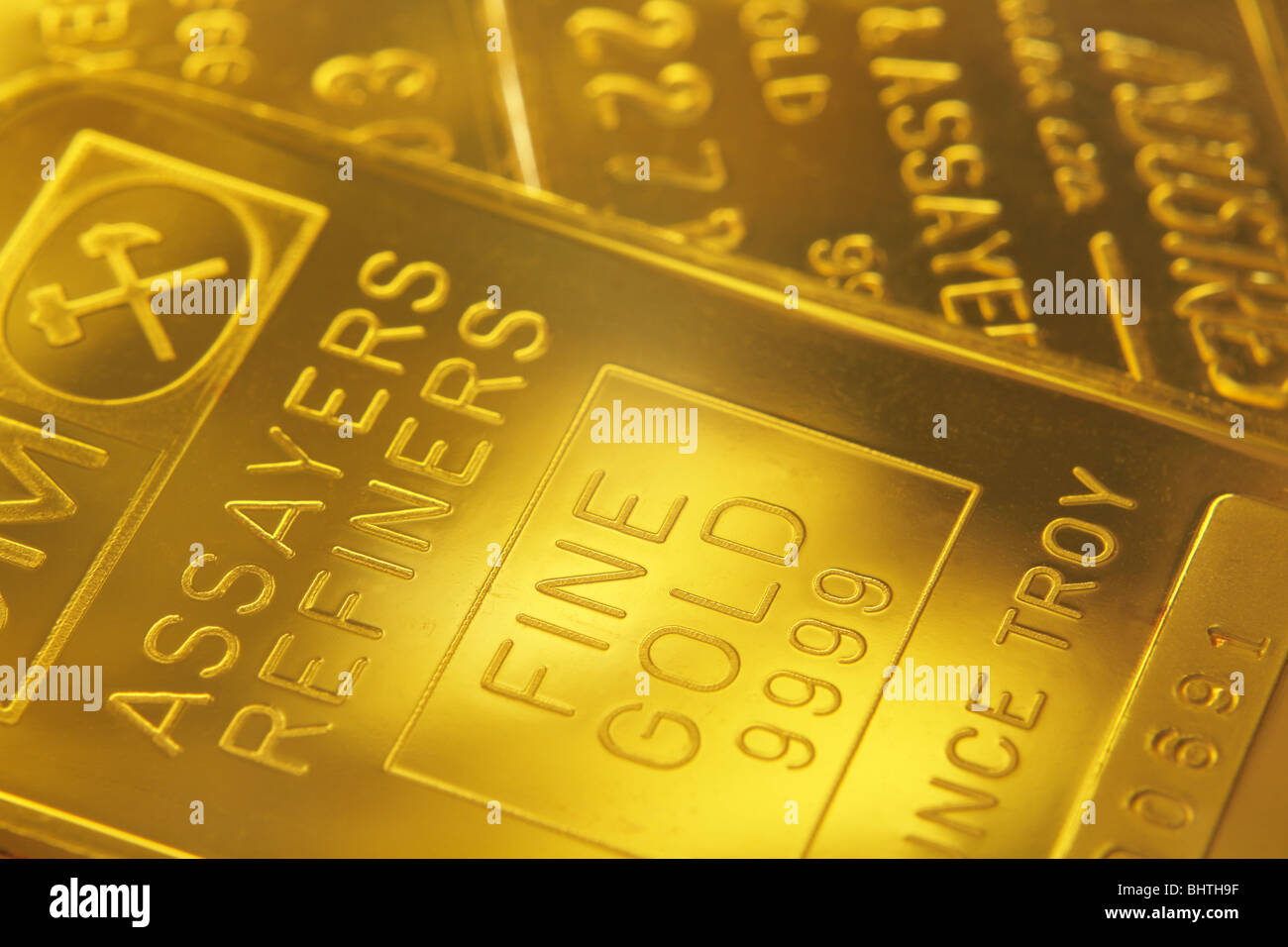 One ounce Gold bars Stock Photo - Alamy