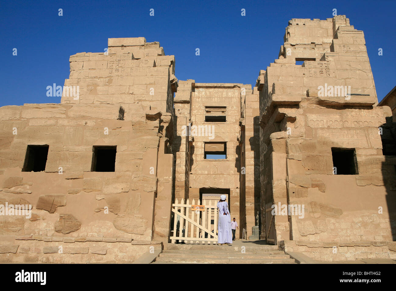 Migdol entrance to Medinat Habu in Luxor, Egypt Stock Photo - Alamy