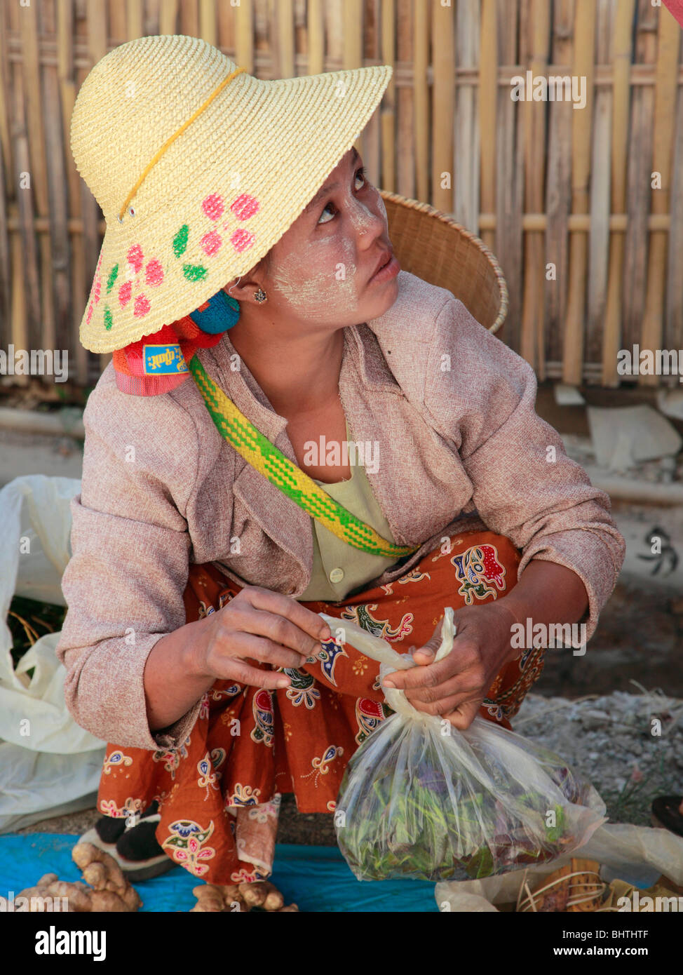 Myanmar, Burma, Aungban village, market, people, Shan State Stock Photo ...