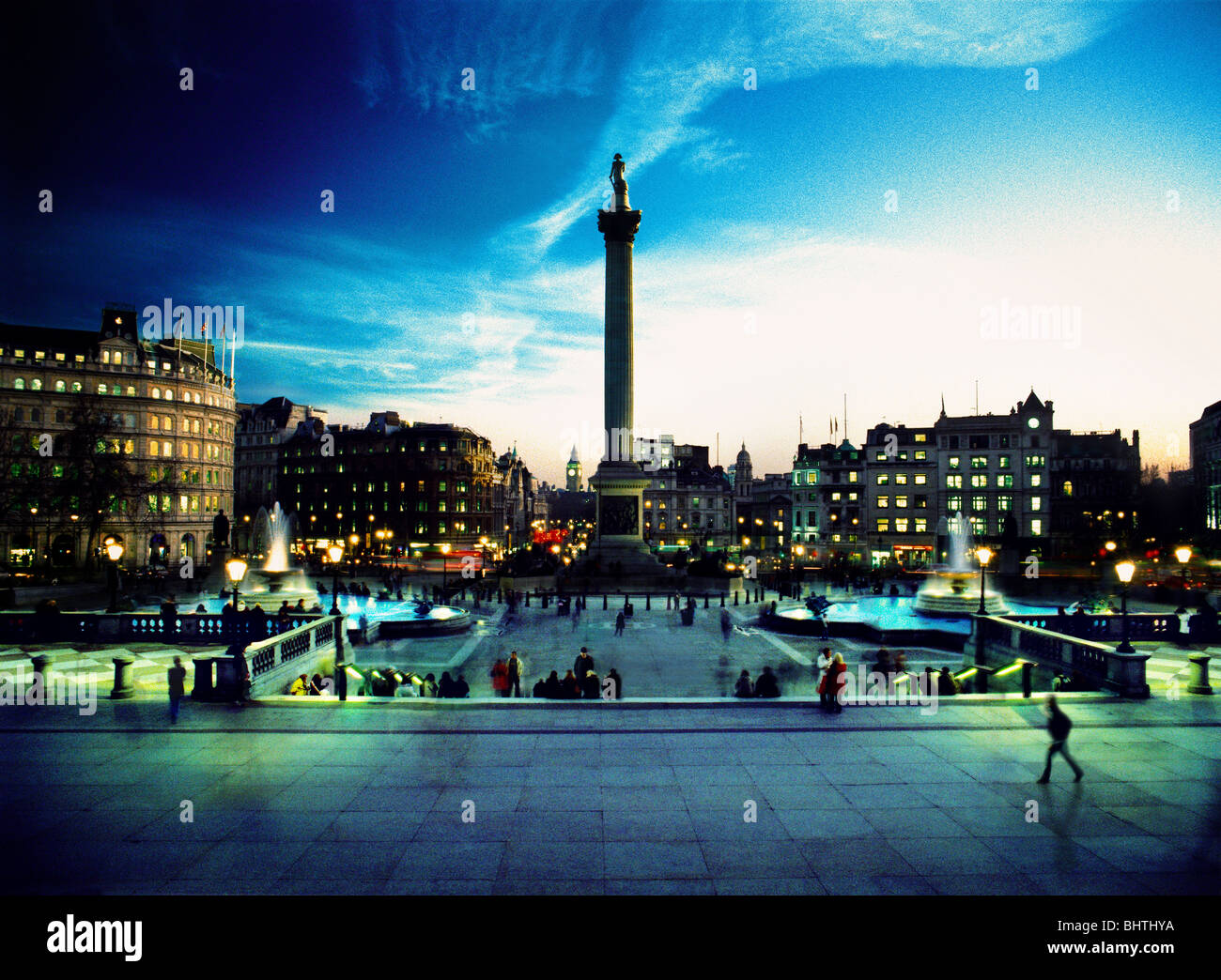 View nelsons column trafalgar square hi-res stock photography and ...