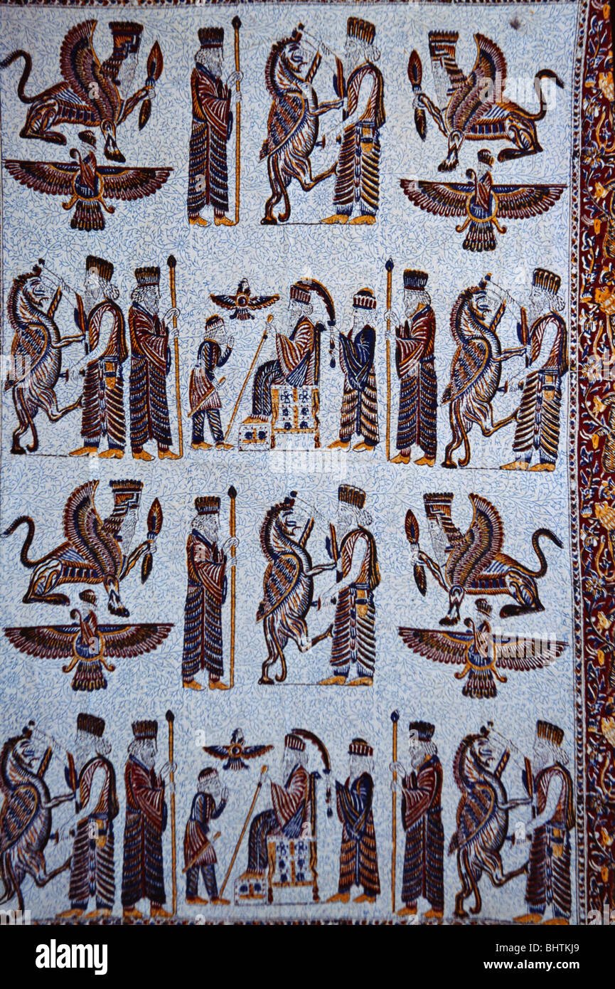 Painting on wood block hi-res stock photography and images - Alamy