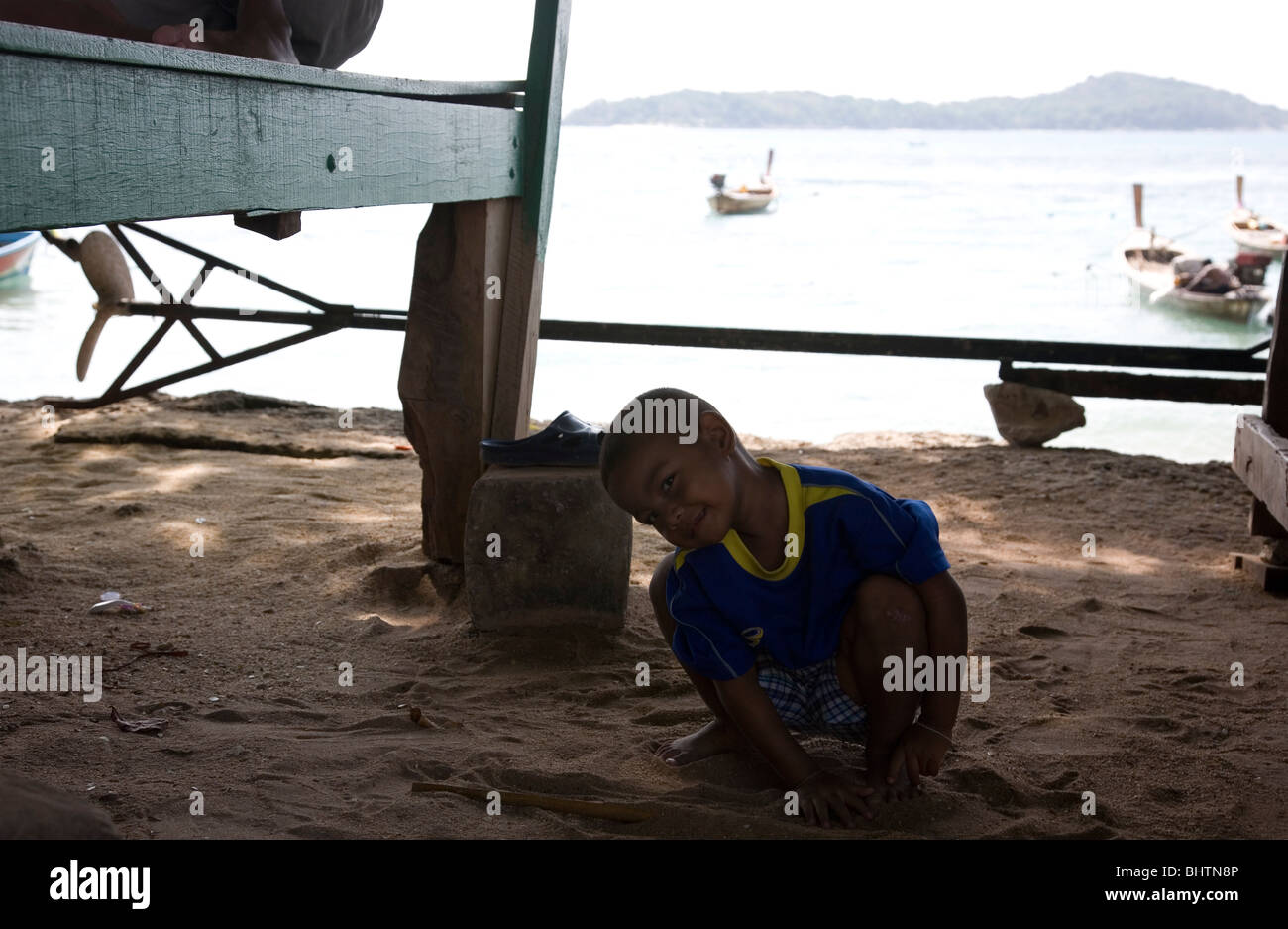Gypsy children hi-res stock photography and images - Alamy