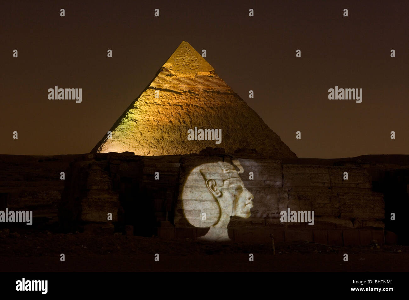 Ancient egypt light dark hi-res stock photography and images - Alamy