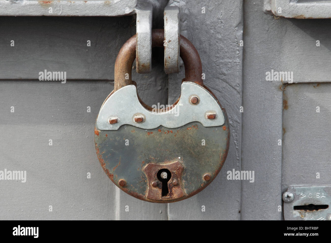 Padlock clasp hi-res stock photography and images - Alamy