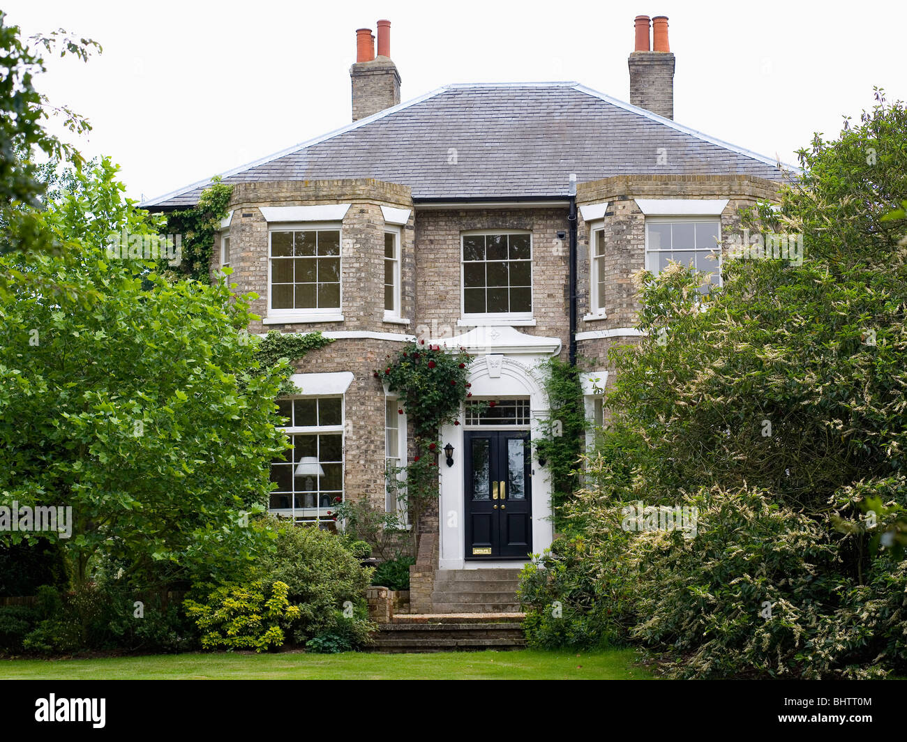 Victorian country house windows hi-res stock photography and images - Alamy