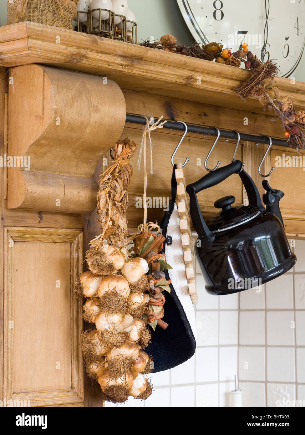 Enamel kettle hi-res stock photography and images - Alamy