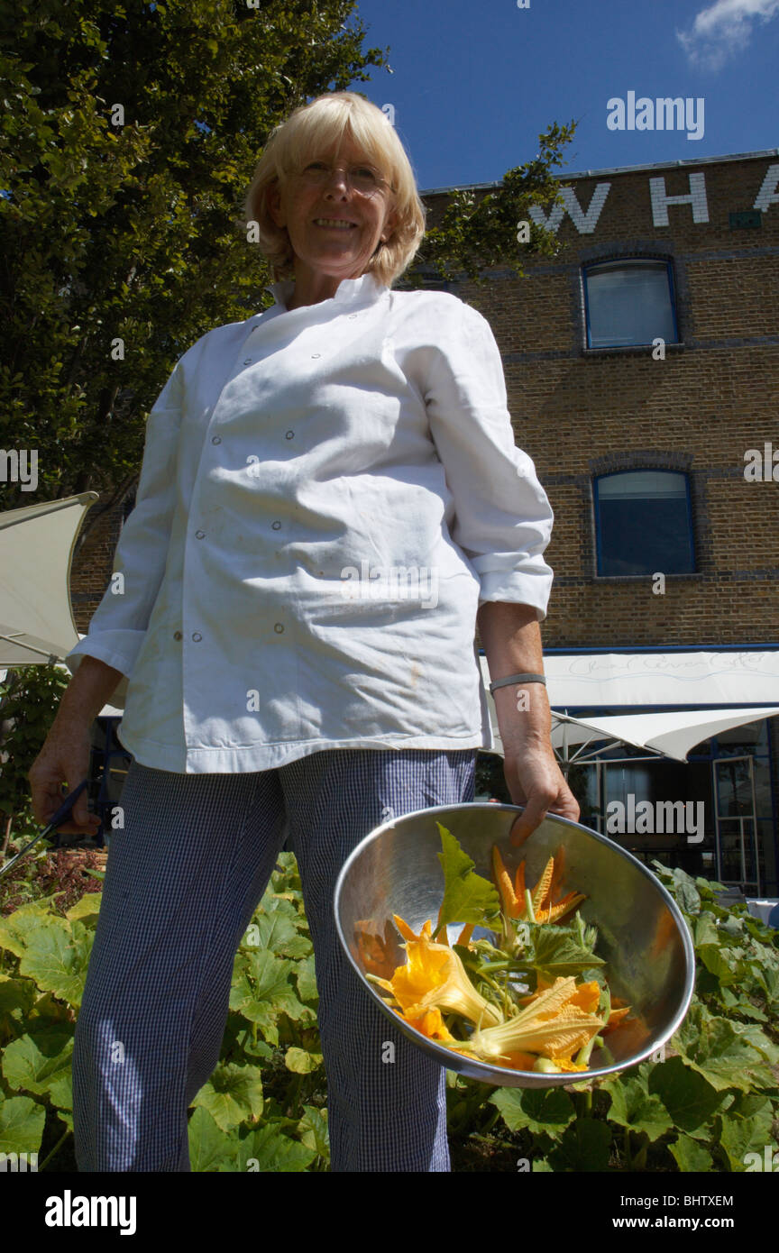 Rose gray river cafe hi-res stock photography and images - Alamy