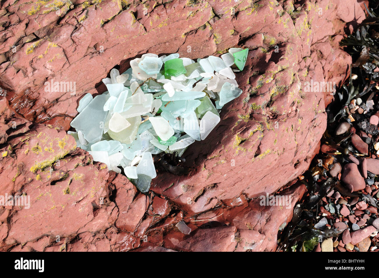 Mermaids pool hi-res stock photography and images - Alamy