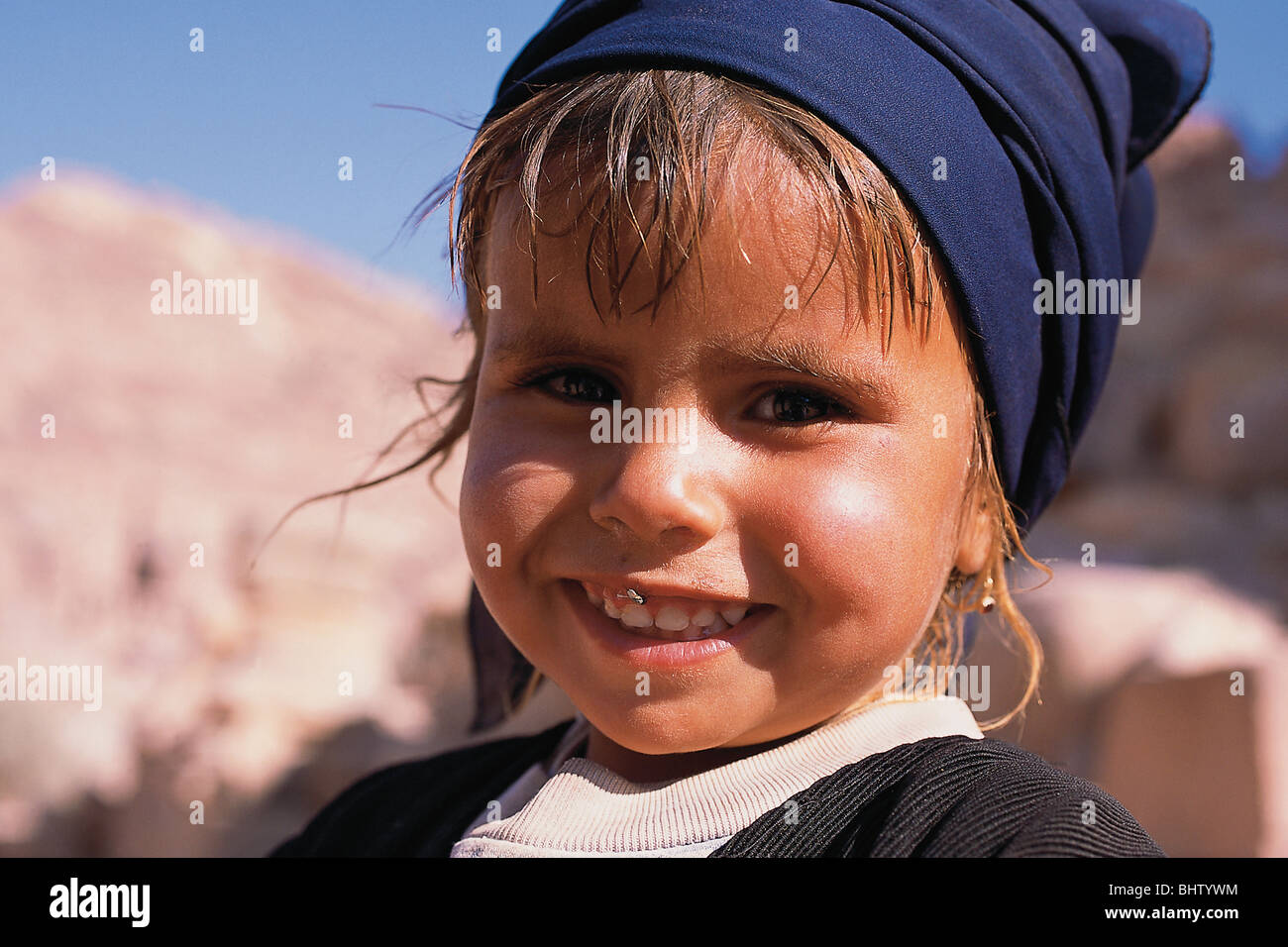 Jordan petra jordanian girl hi-res stock photography and images - Alamy