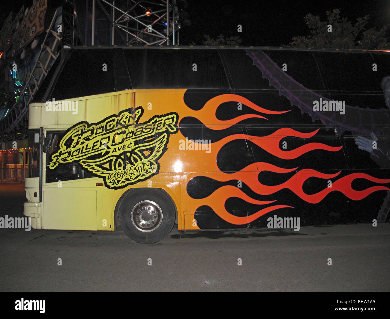 Rock n Roller coaster bus with Aerosmith at Walt Disney Studios in ...