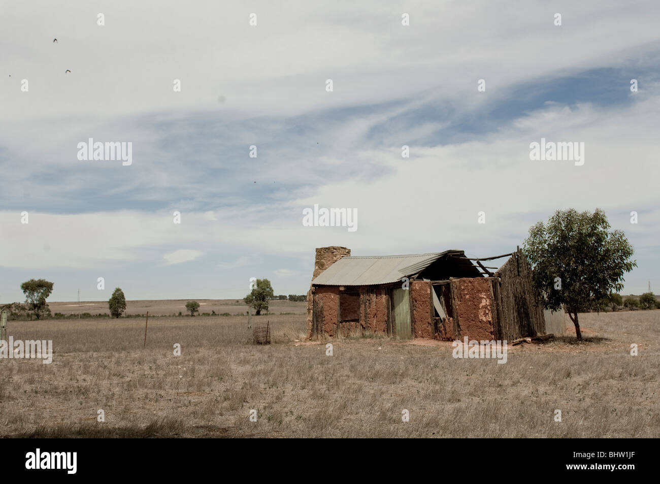 Old ruin in field hi-res stock photography and images - Alamy