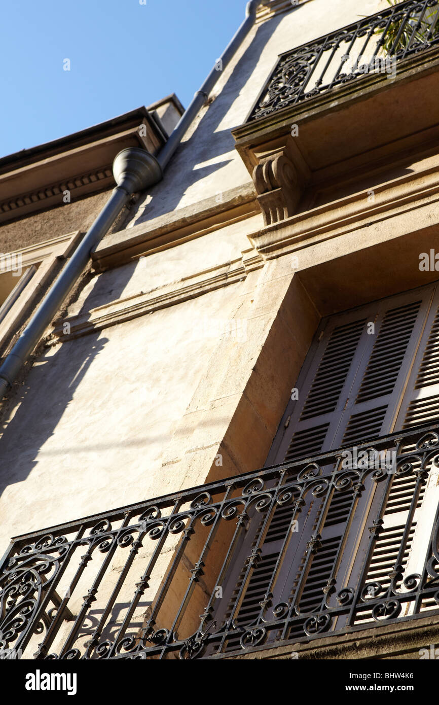 Balcony iron work hi-res stock photography and images - Alamy