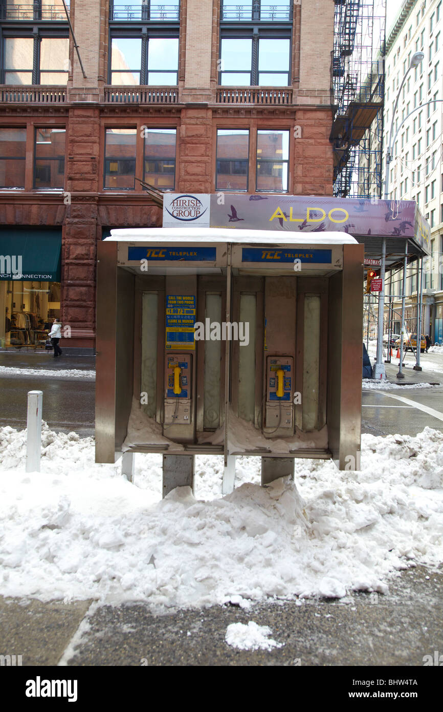 phone box in snow, New York Stock Photo - Alamy