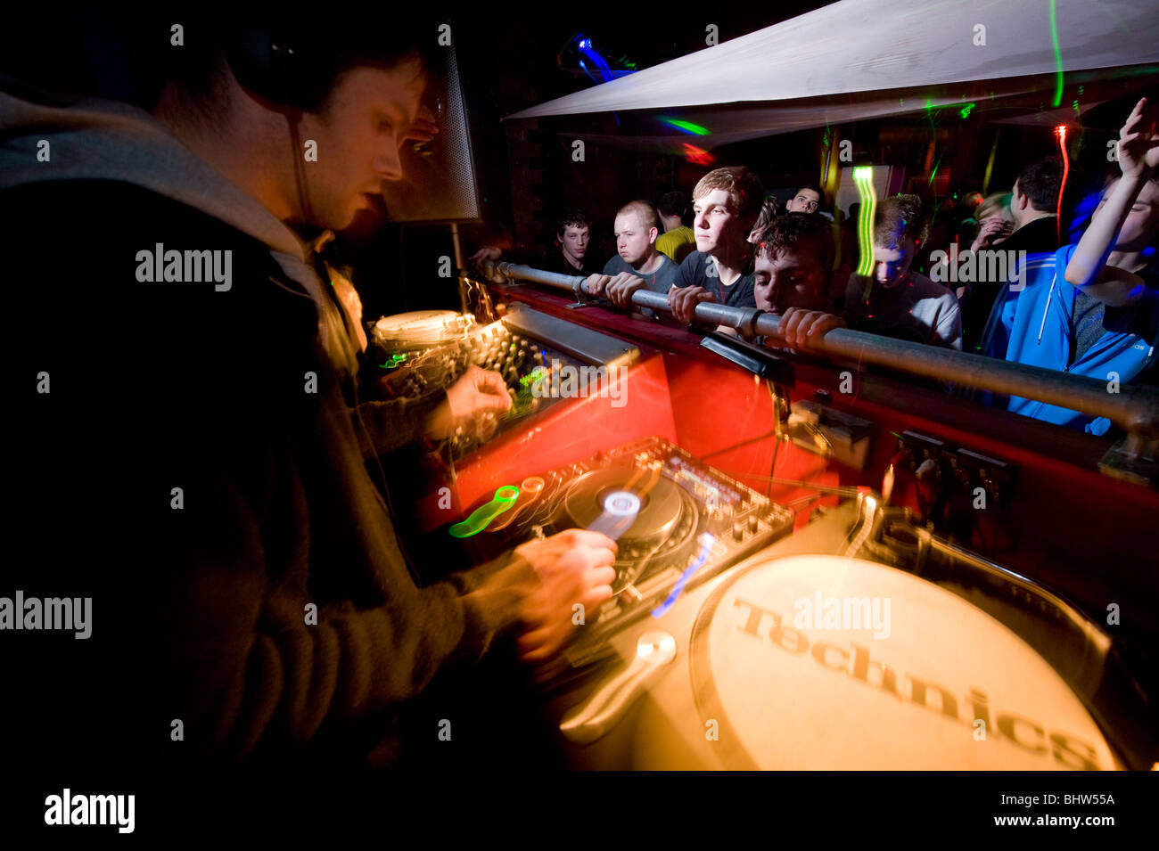 DJ and crowd at Nightclub Stock Photo - Alamy