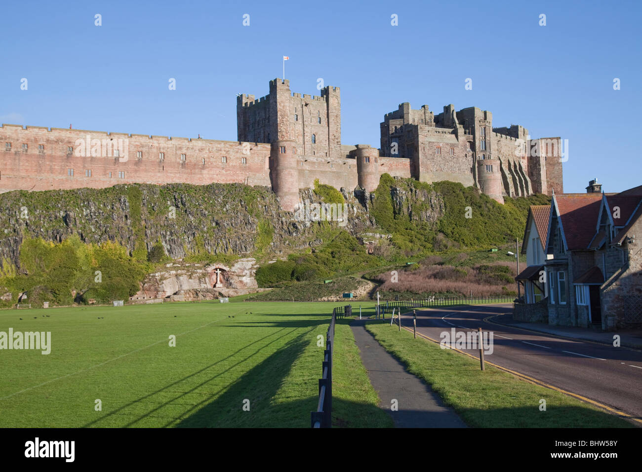 castle from road Tantallon Stock Photo - Alamy