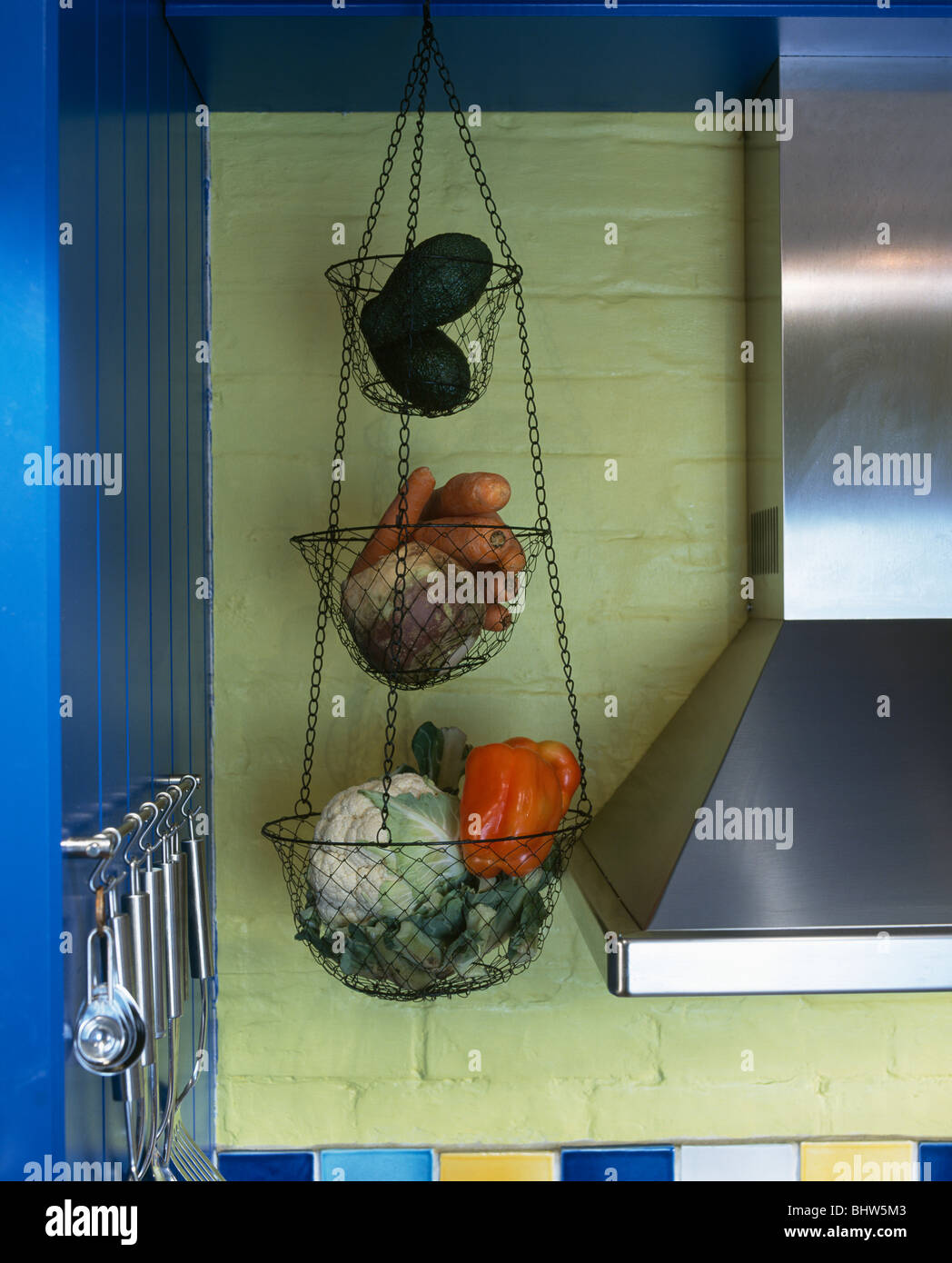 Vegetables in hanging baskets hi-res stock photography and images - Alamy