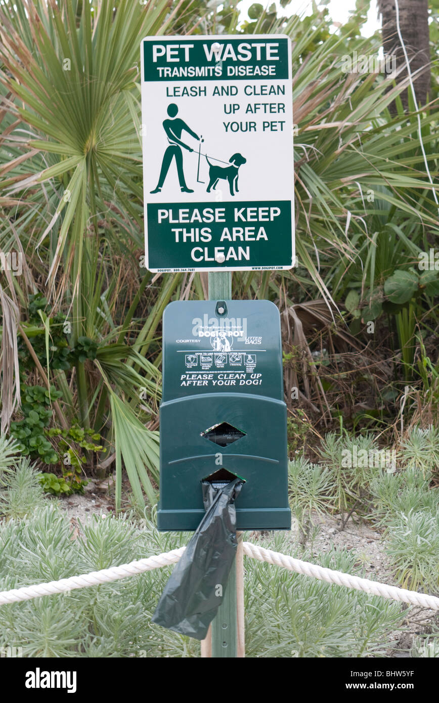 Waste disposal sign hi-res stock photography and images - Alamy