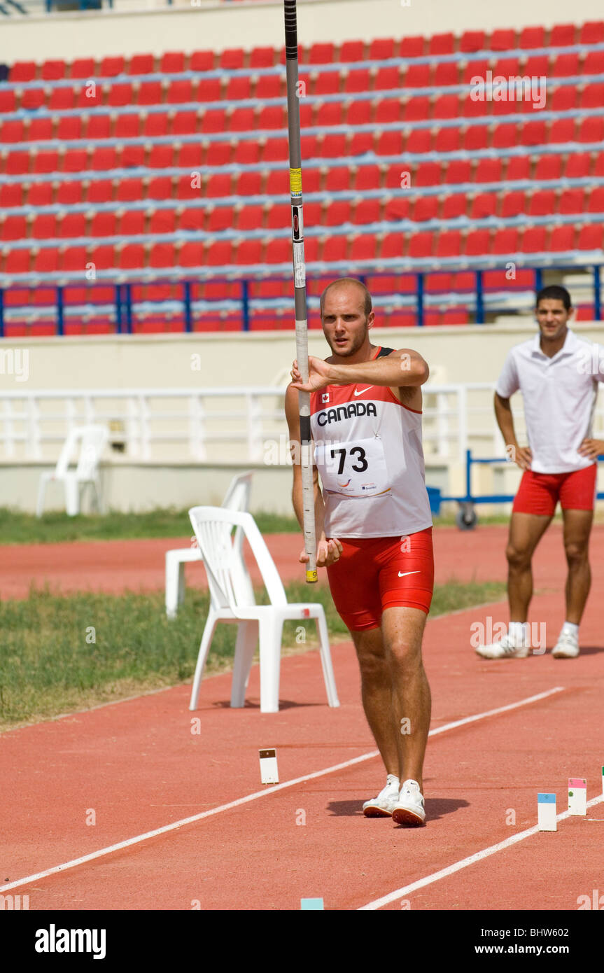 Female pole vaulter hi-res stock photography and images - Alamy