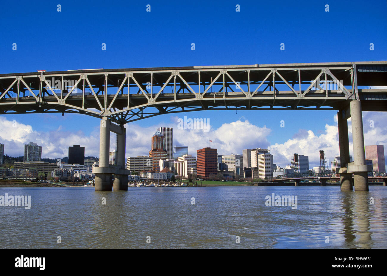 Columbia river interstate bridge portland hi-res stock photography and ...