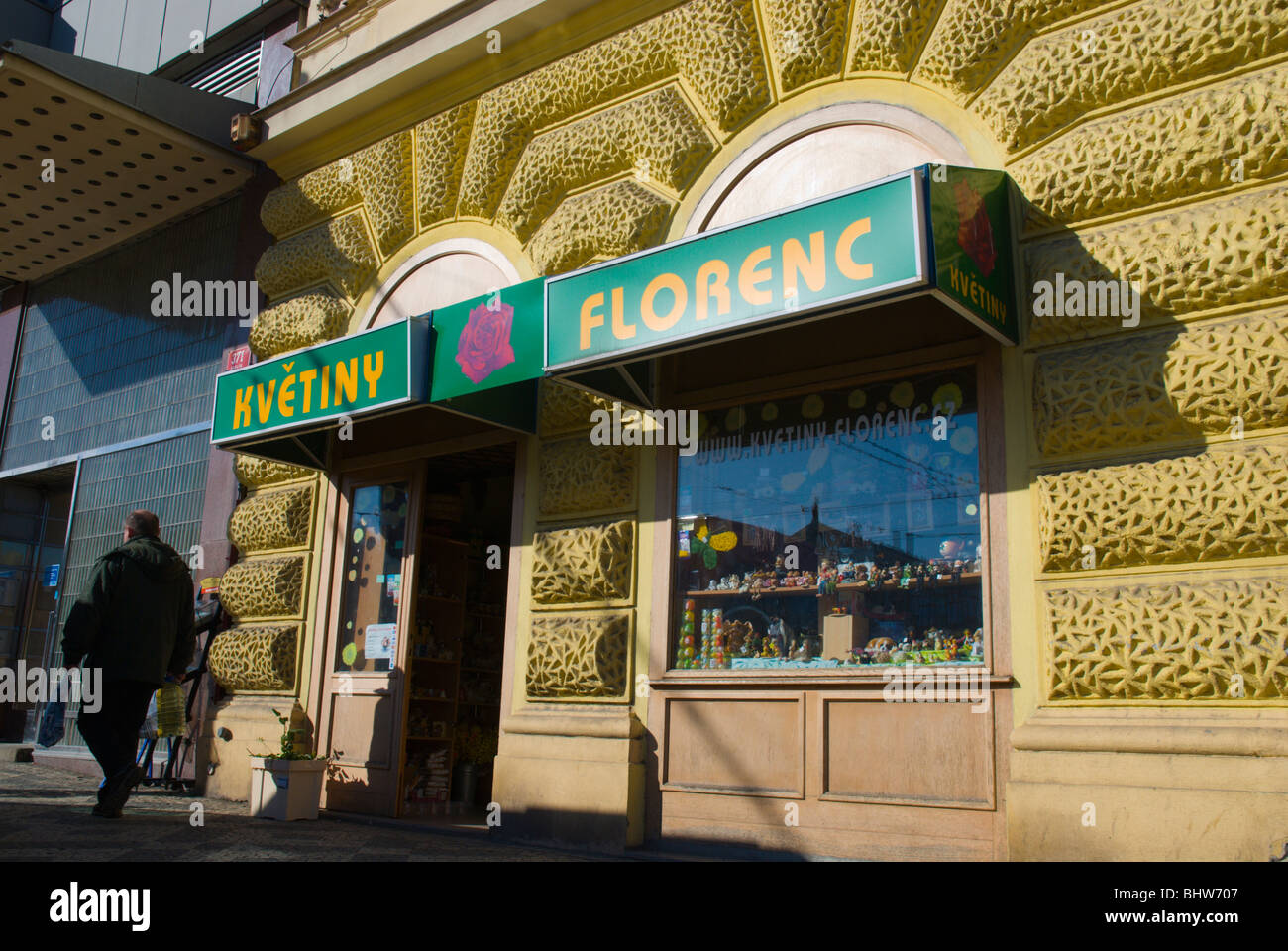 Florist stores hi-res stock photography and images - Alamy