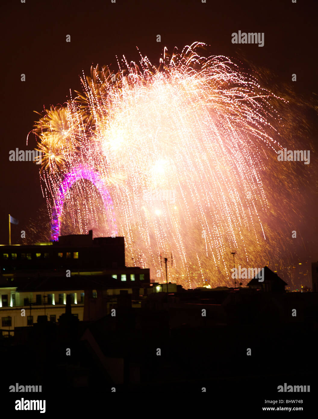 London eye fireworks hi-res stock photography and images - Alamy
