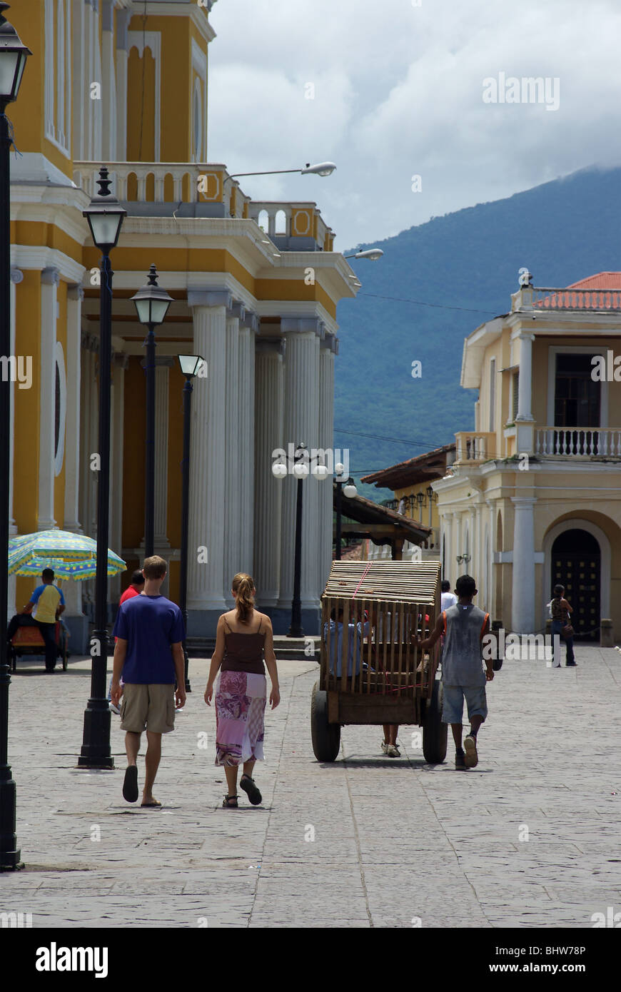 Cathedral colonial buildings granada nicaragua hi-res stock photography ...