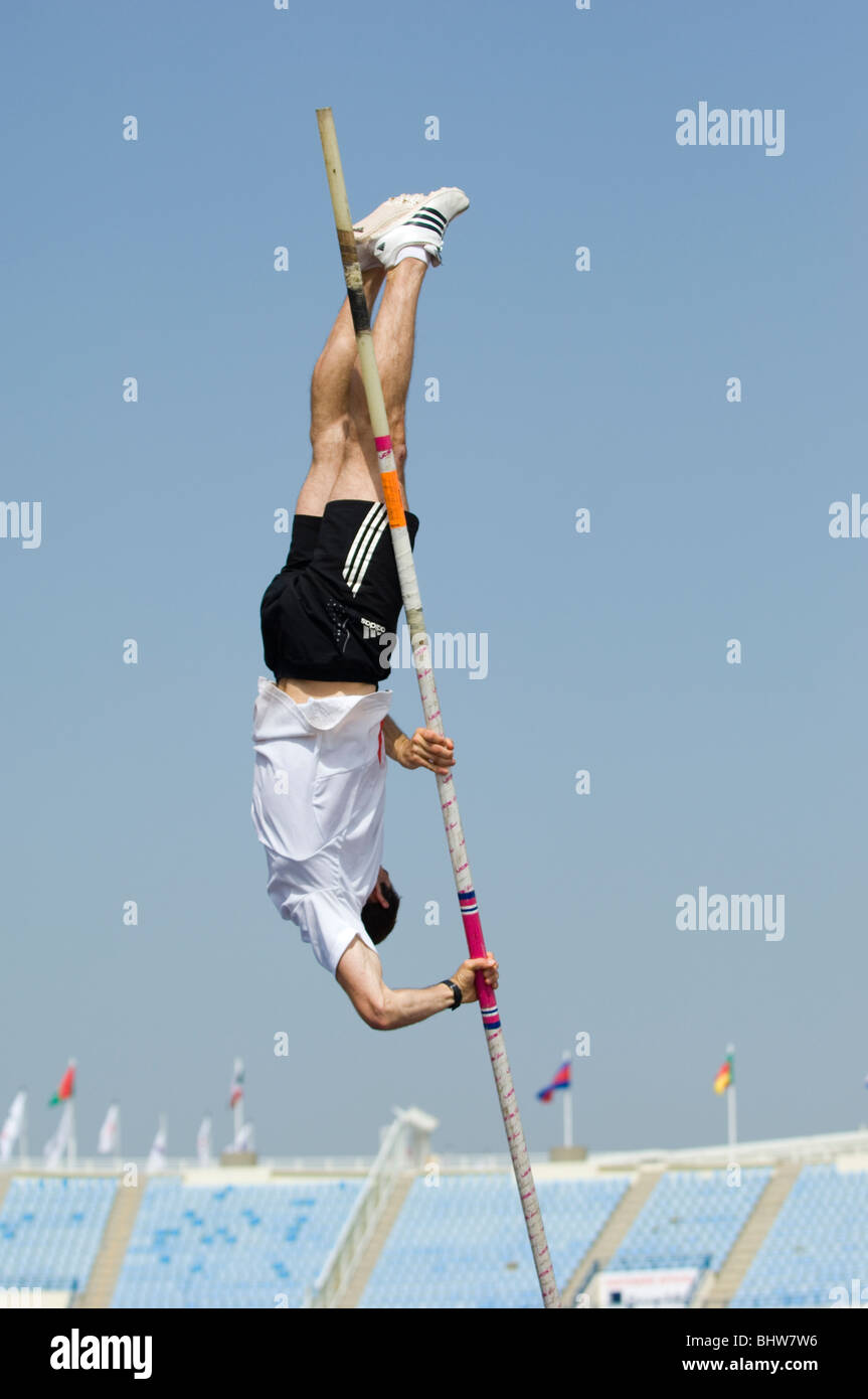 Pole vaulter jump hi-res stock photography and images - Alamy