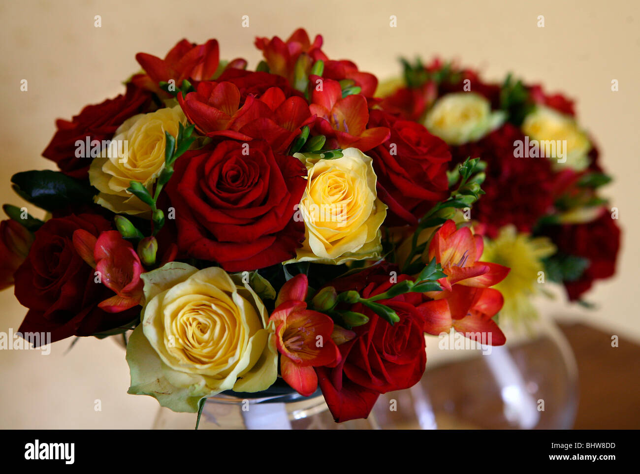 Pic by Mark Passmore/ www.markpassmore.com. 24/06/2006. Generic wedding ...