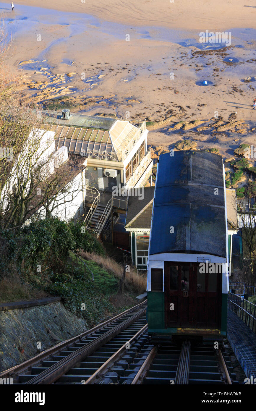Scarborough tram hi-res stock photography and images - Alamy