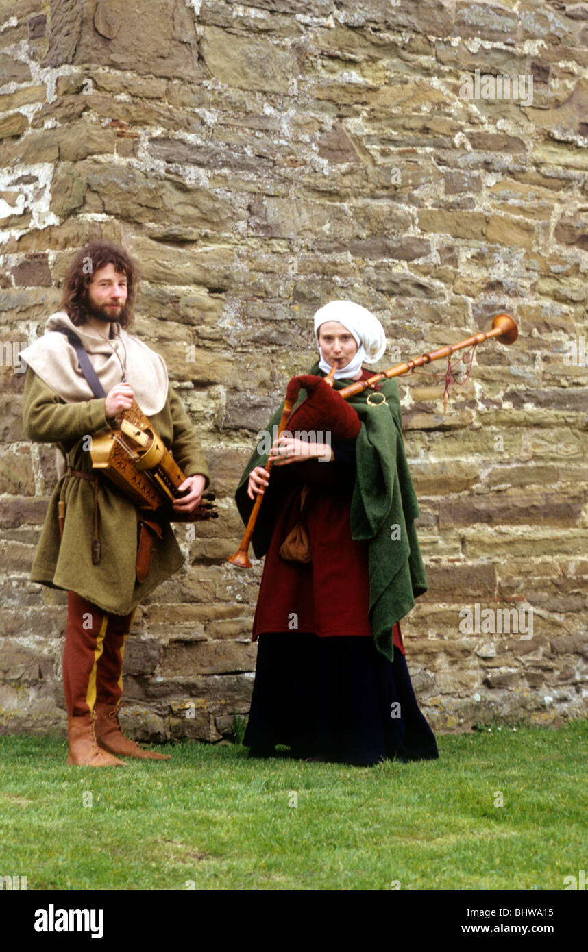 Medieval Musicians historical re-enactment music musical instrument ...