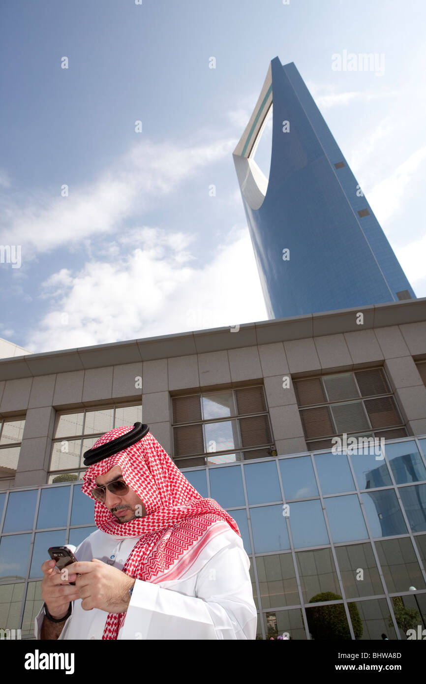 Saudi Man High Resolution Stock Photography and Images - Alamy