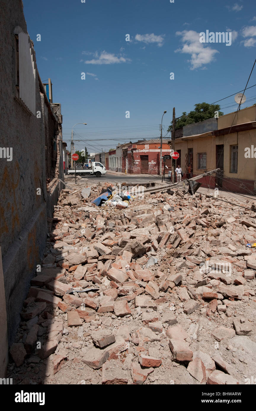 Chile earthquake 2010 rescue hi-res stock photography and images - Alamy