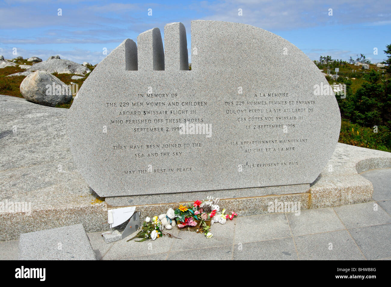 Memorial to the plane airliner crash victims of Swiss air flight 111 of ...