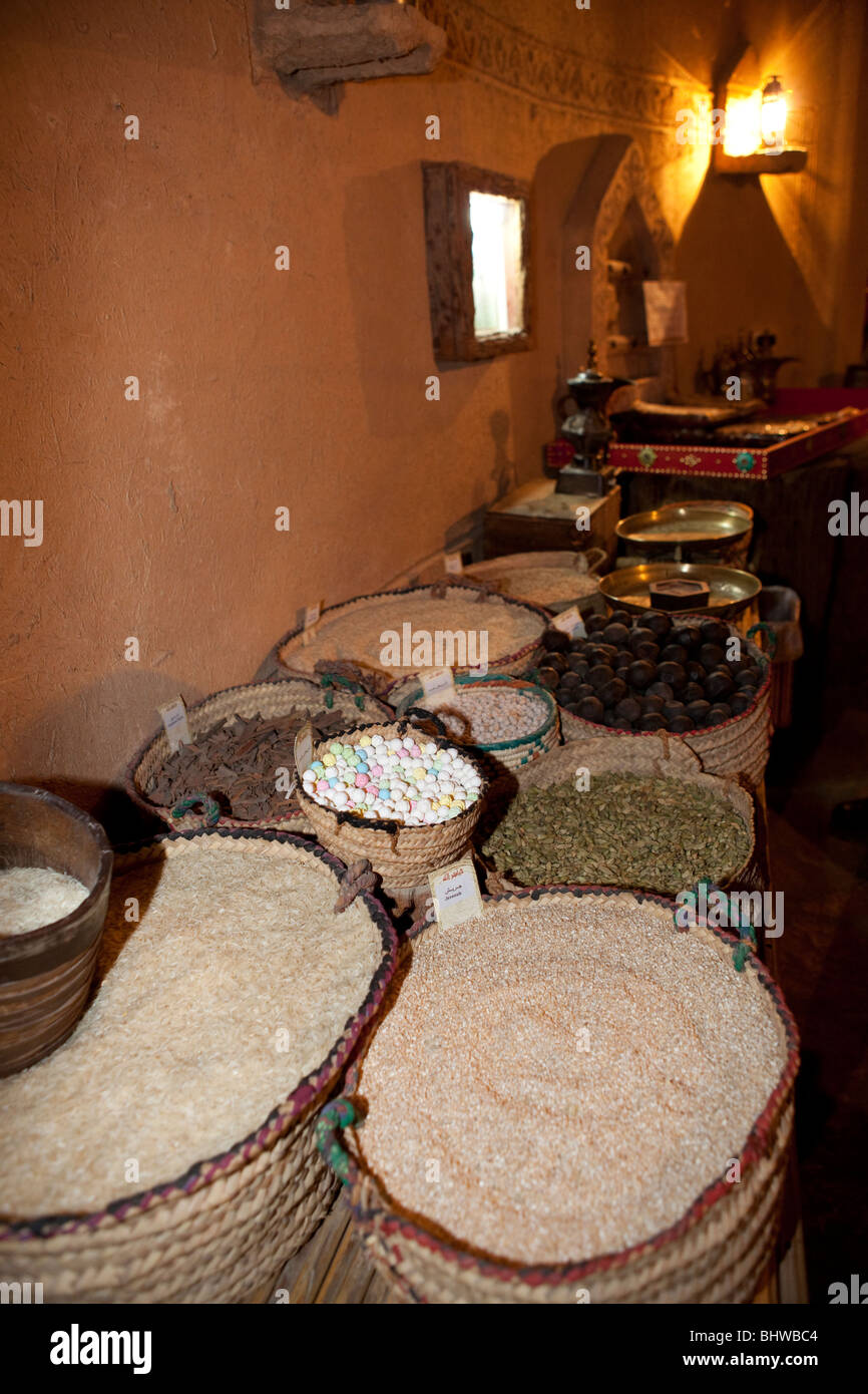 Traditional saudi arabian restaurant riyadh hi-res stock photography ...