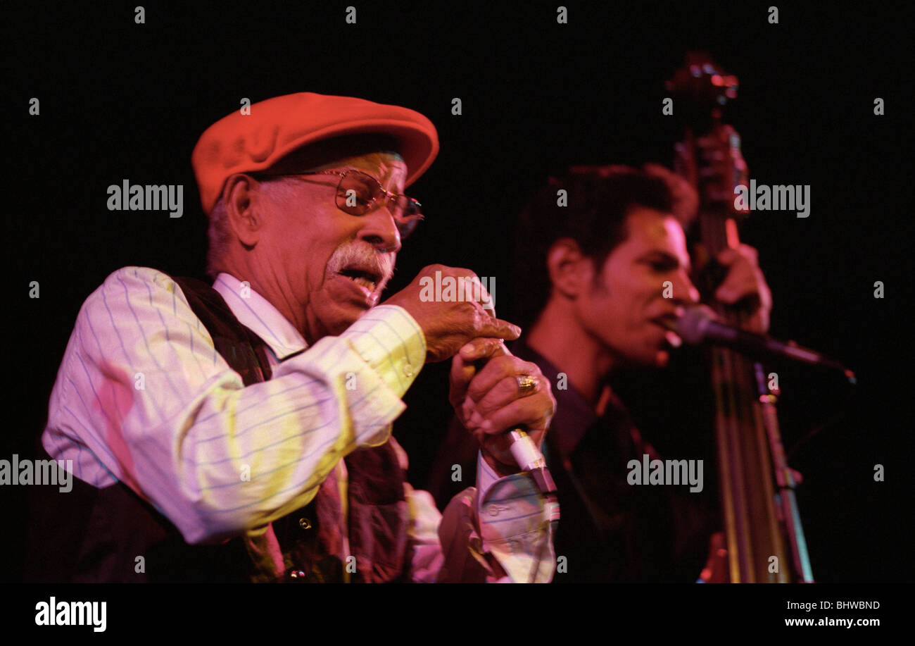 Barbarito Torres, left, Ibrahim Ferrer perform during Lotus Music ...
