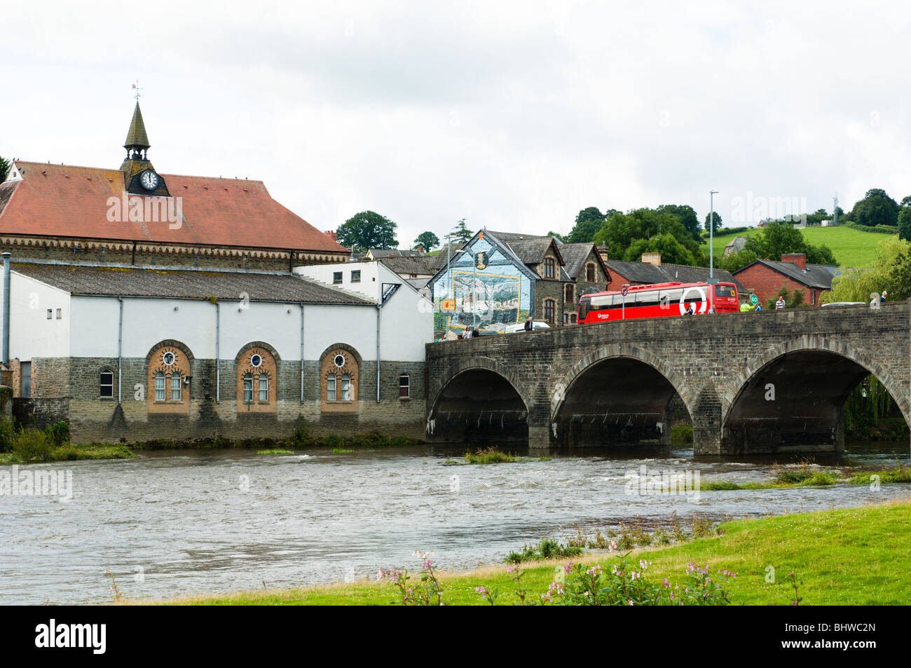 River wye bridge builth wells hi-res stock photography and images - Alamy