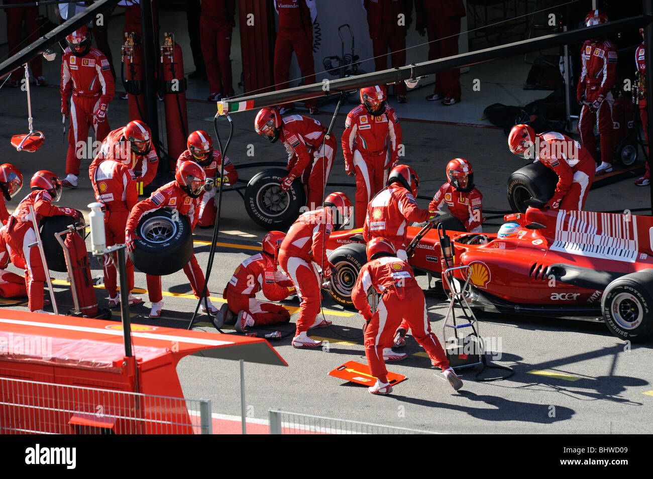 Ferrari f1 pit crew hi-res stock photography and images - Alamy