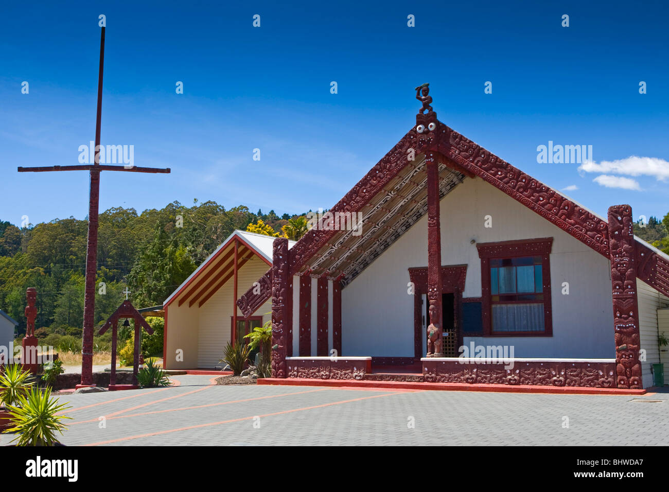 Maori Whare Meeting House High Resolution Stock Photography and Images ...