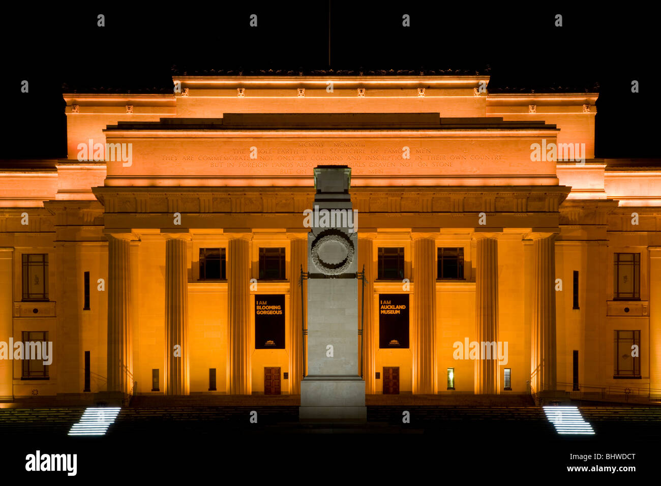 Pillar facade auckland museum hi-res stock photography and images - Alamy