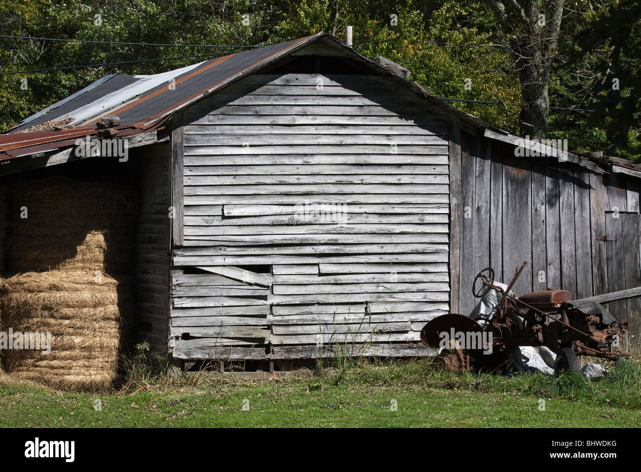 Hillbilly cabin hi-res stock photography and images - Alamy