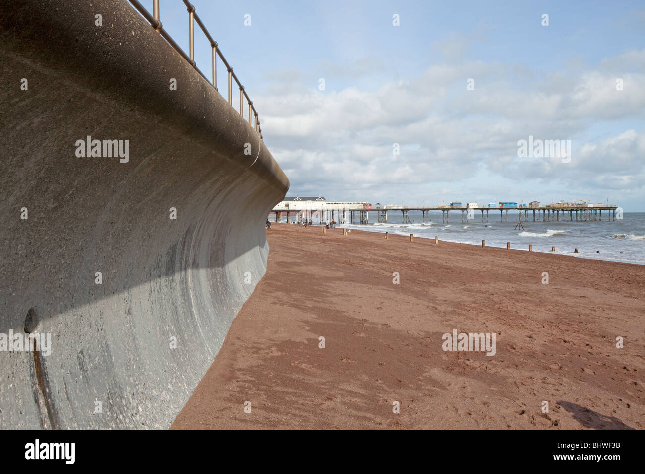 Teignmouth sea wall hi-res stock photography and images - Alamy