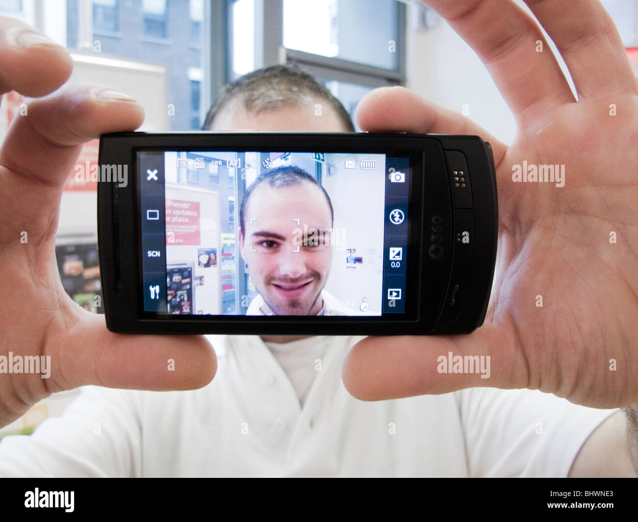 Camera screen phone hi-res stock photography and images - Alamy