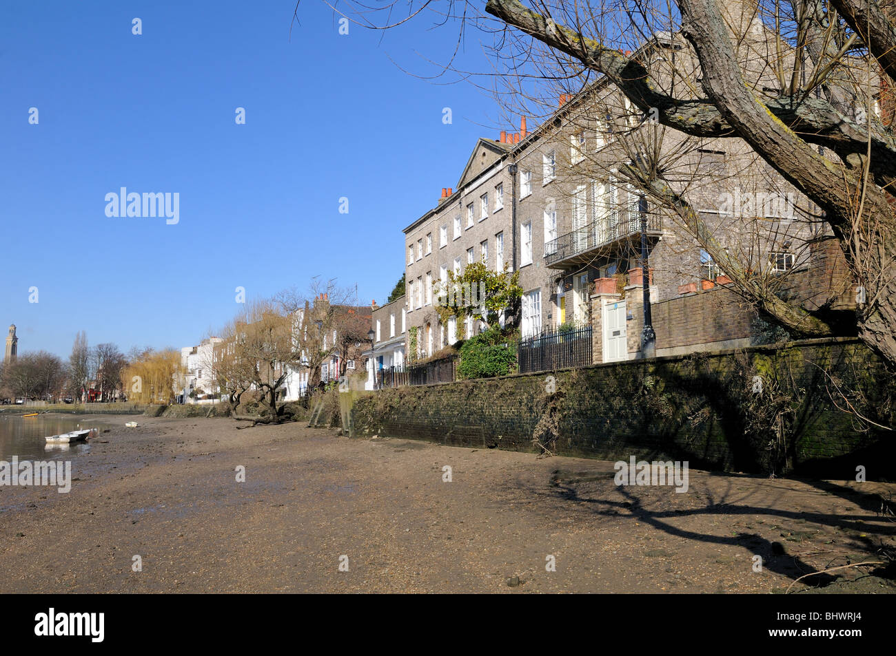 Chiswick strand green hi-res stock photography and images - Alamy