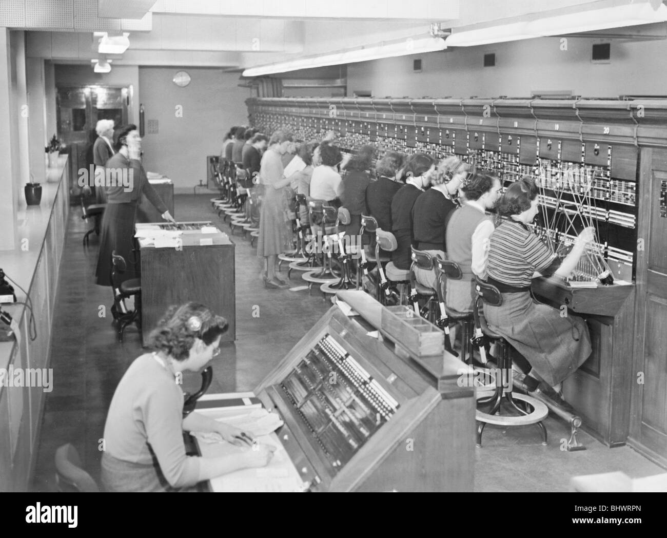 1950s Telephone Operator Stock Photos & 1950s Telephone Operator Stock ...