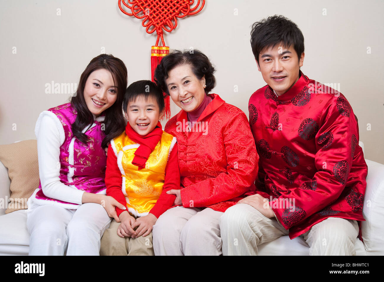 Family life with traditional Chinese style Stock Photo - Alamy