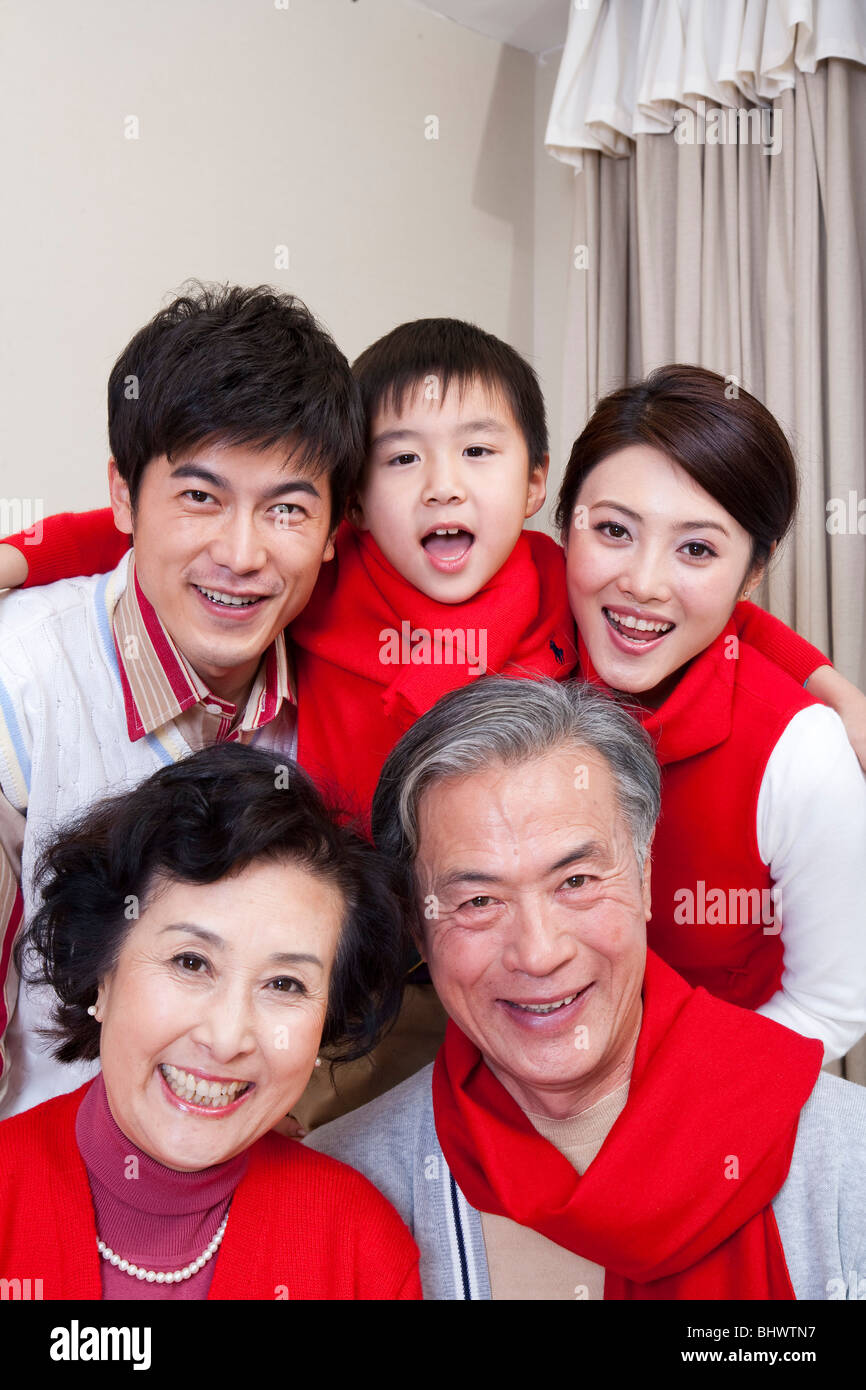 Family life with traditional Chinese style Stock Photo - Alamy