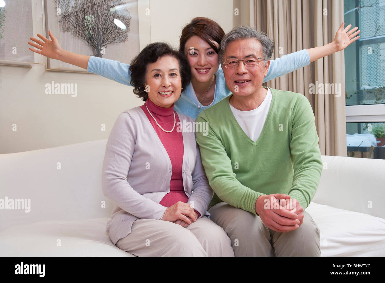 Family life with traditional Chinese style Stock Photo - Alamy